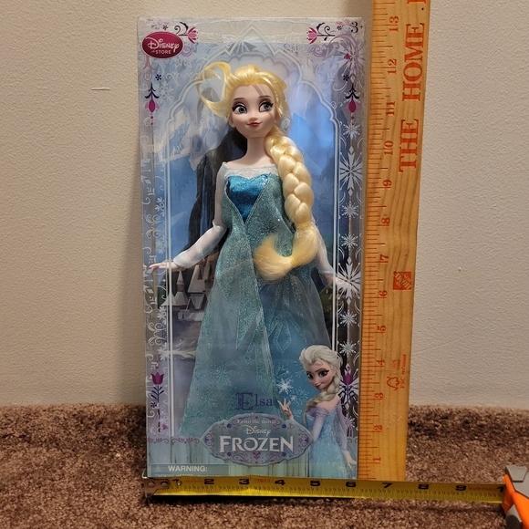 Disney | Toys | Disneys Frozen The Disney Store Classic Doll Collection ...